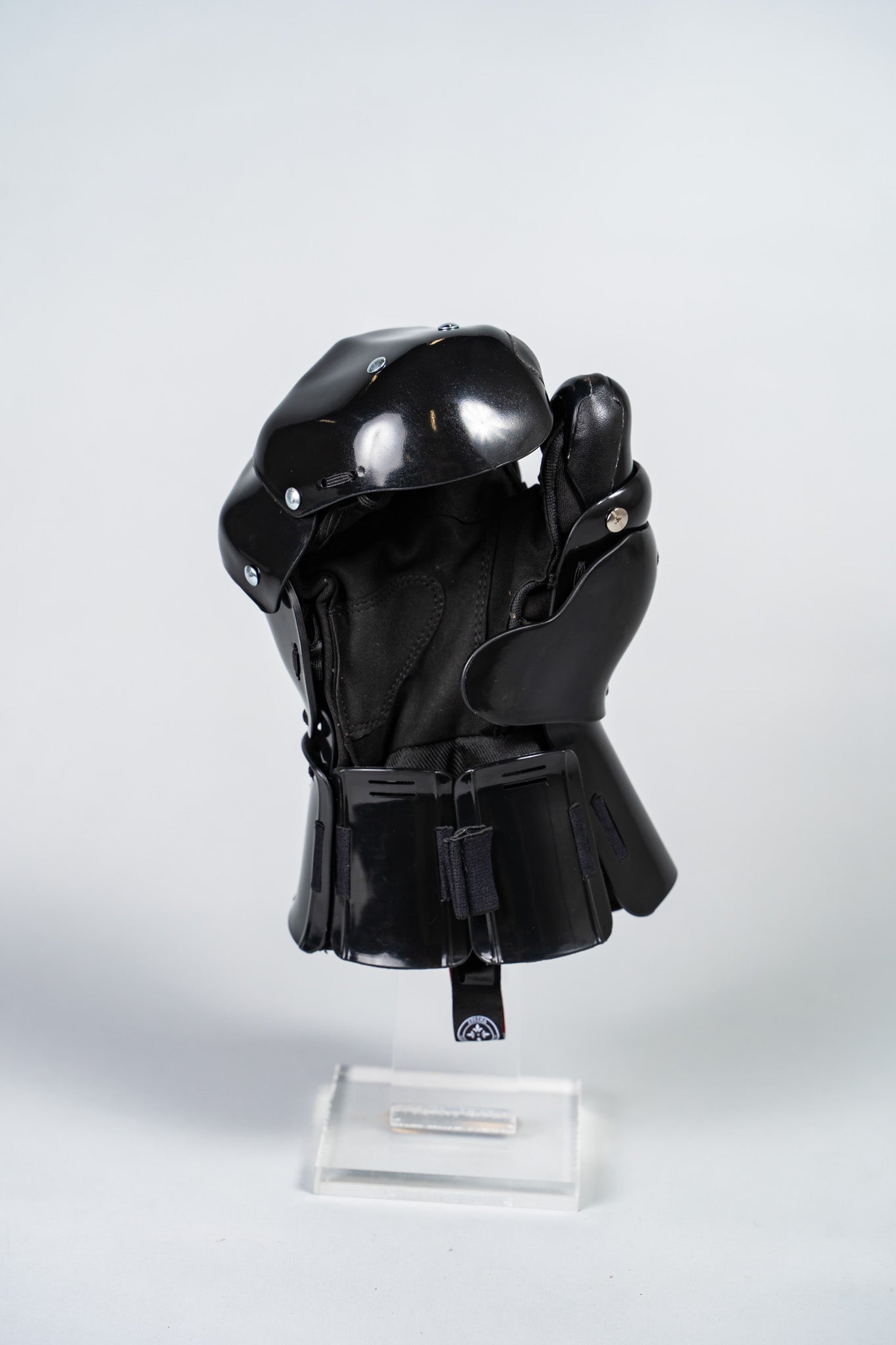 "Michael" Heavy Clamshell Gloves – SoCal Swords