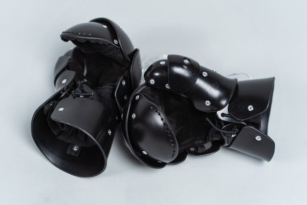 HF Armory Black Knight Mitten Gloves – SoCal Swords