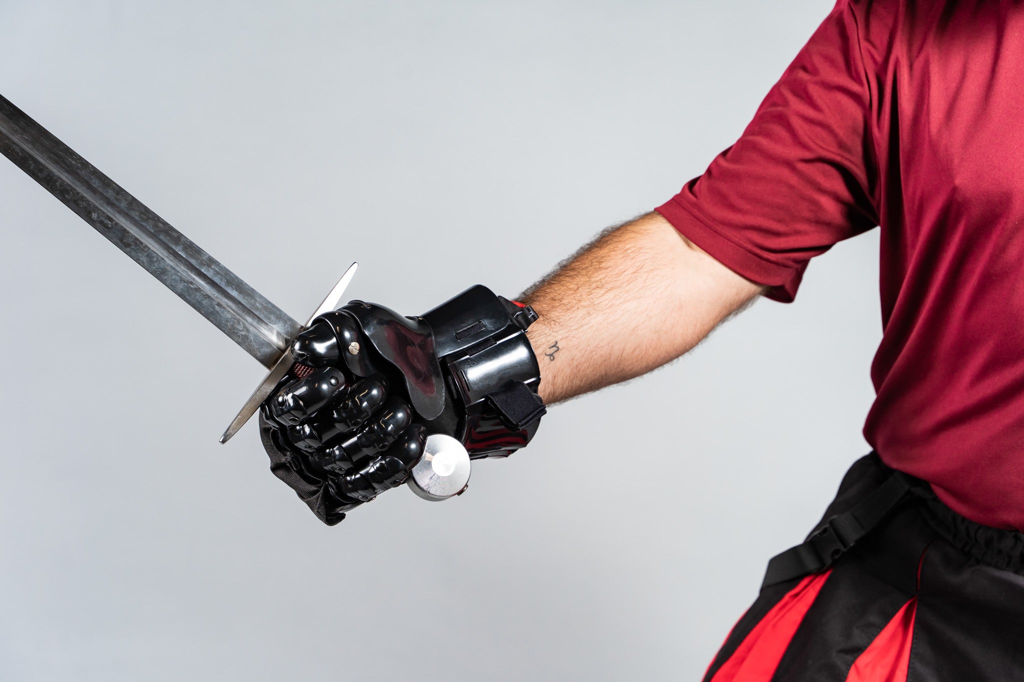 Gabriel 2.0.3 5-Fingered HEMA Glove – SoCal Swords